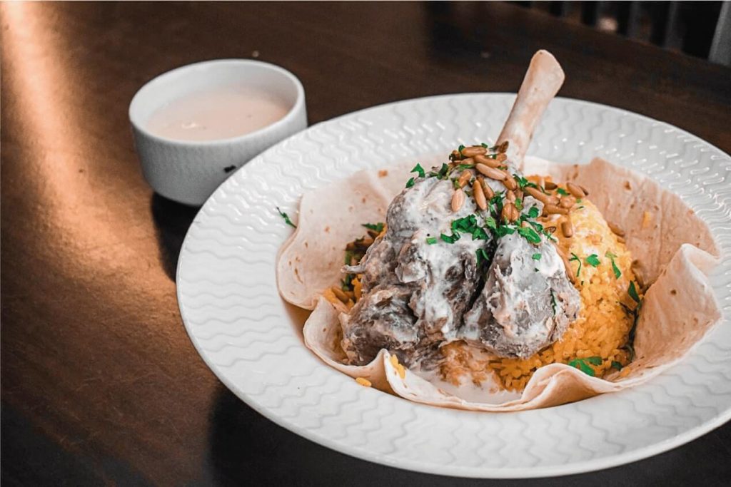 Al Maha Restaurant - Sapphire